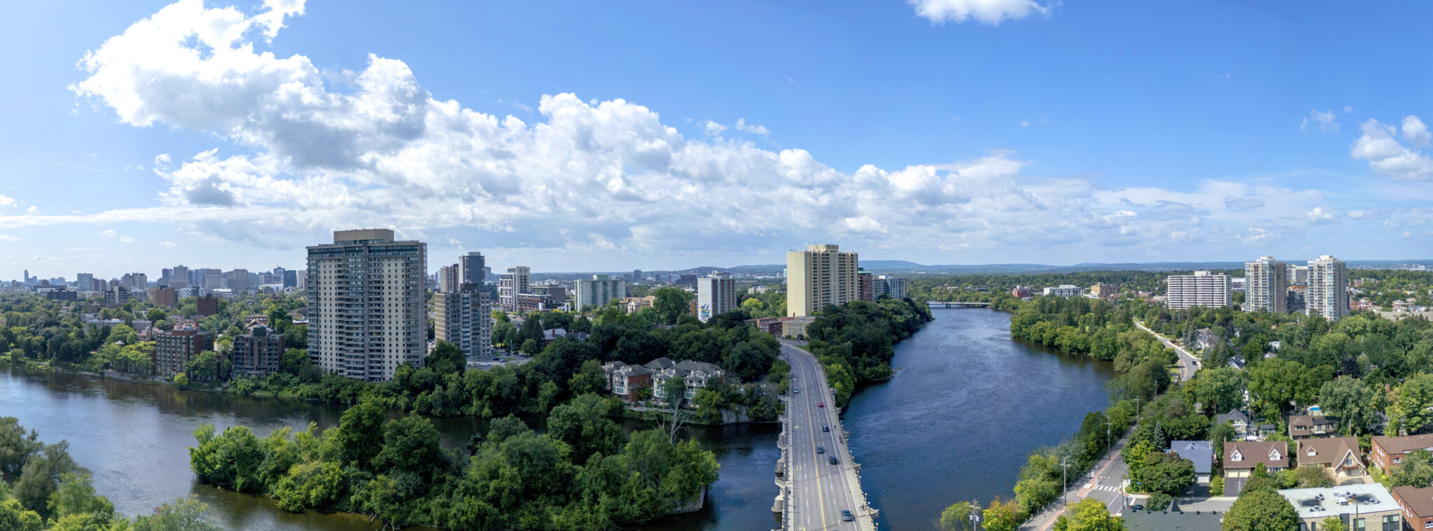 Home - Maison Riverain